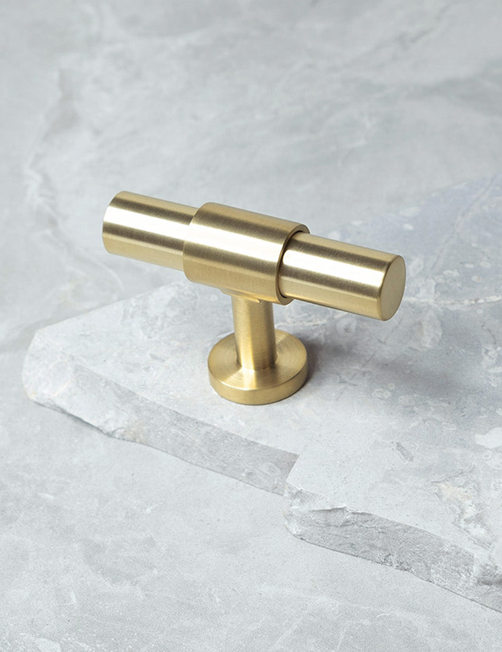 SIGNATURE 20 - T-bar 60 mm - Satin Brass / Satin Brass – BRANDT Copenhagen