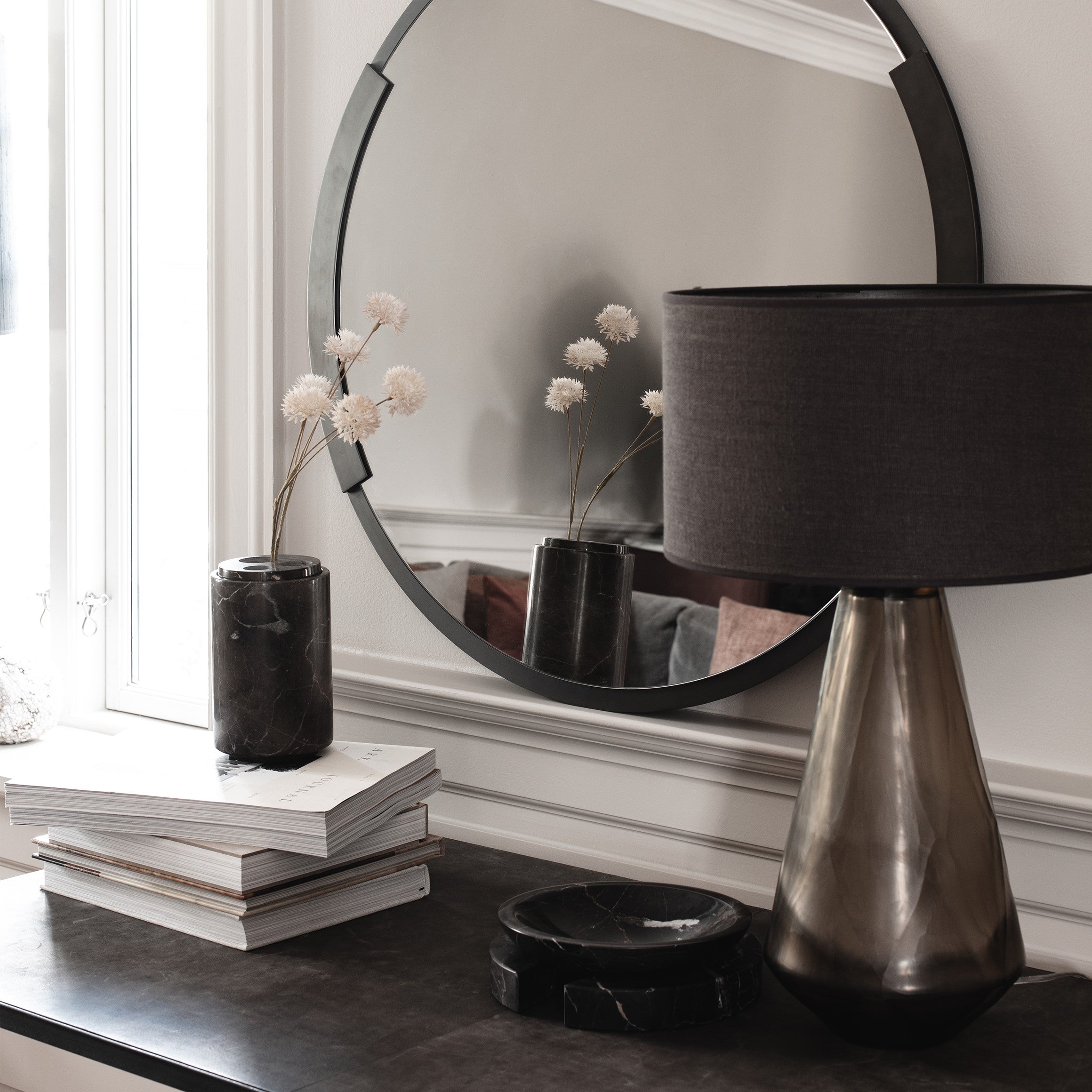 OBSIDIAN OMBRE glass table lamp – BRANDT Copenhagen